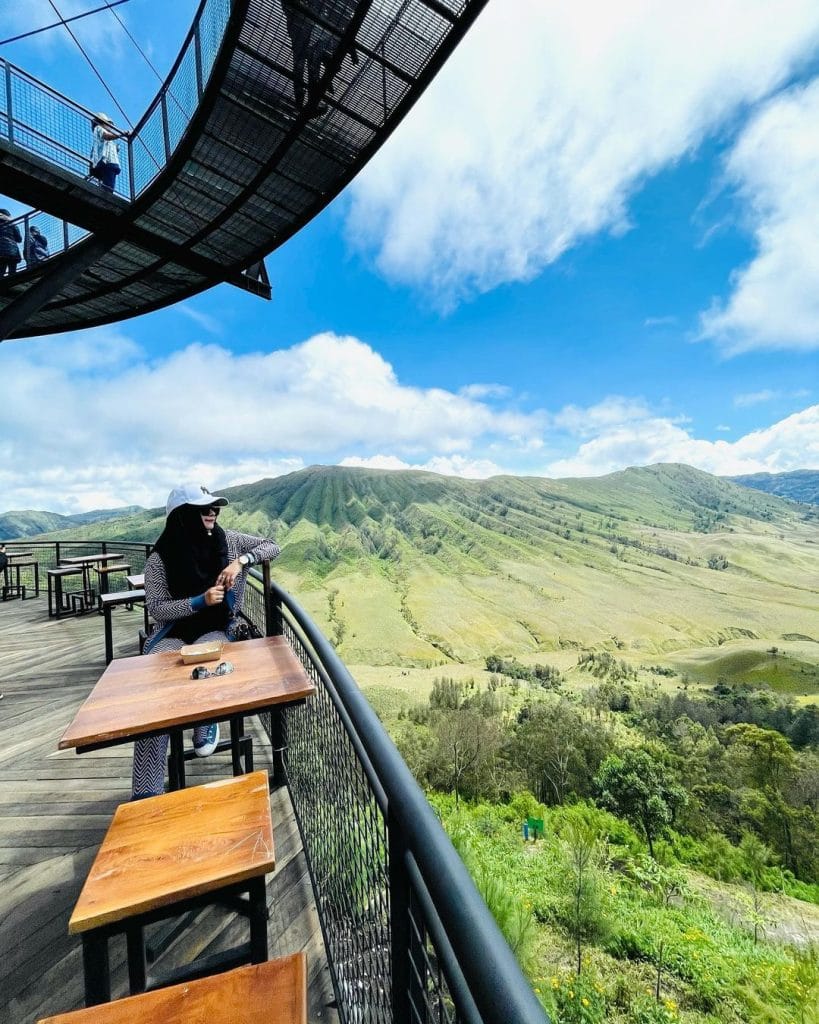Bromo Hillside: Harga Tiket, Menu & Aktivitas Seru Wajib Dicoba!